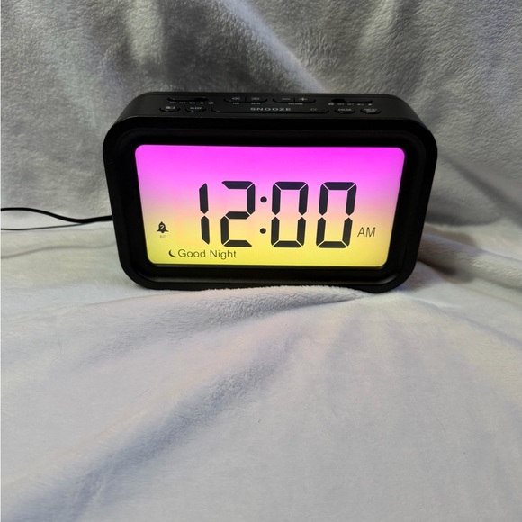 Other | Onn Digital Alarm Clock Radio With Ombre Color Changing Display ...